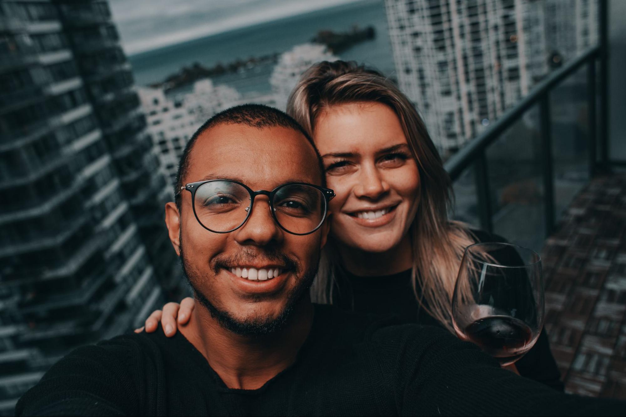Discover The Best Dating Apps In Canada And Canadian Dating Tips (2025)